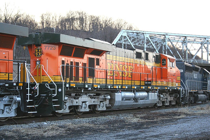 BNSF 7723